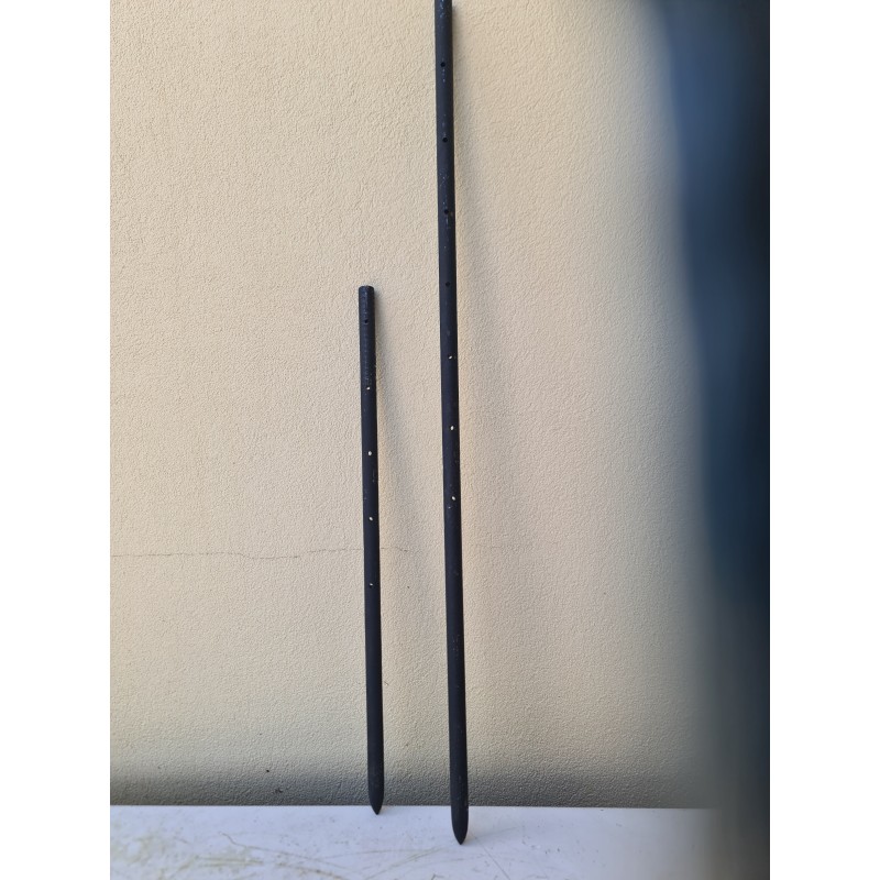 Round Steel Posts 600 & 900mm Post Length 600mm